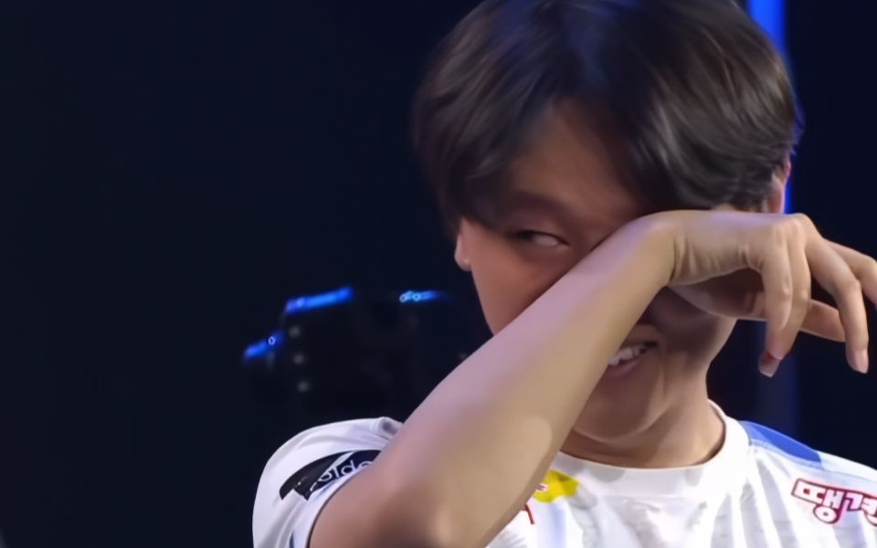 【𝟰𝗞 𝟭𝟮𝟬𝗙𝗣𝗦】Pyosik二段哭名场面出处 [高清修复]-灰の魔女・伊蕾娜-灰の魔女・伊蕾娜-哔哩哔哩视频