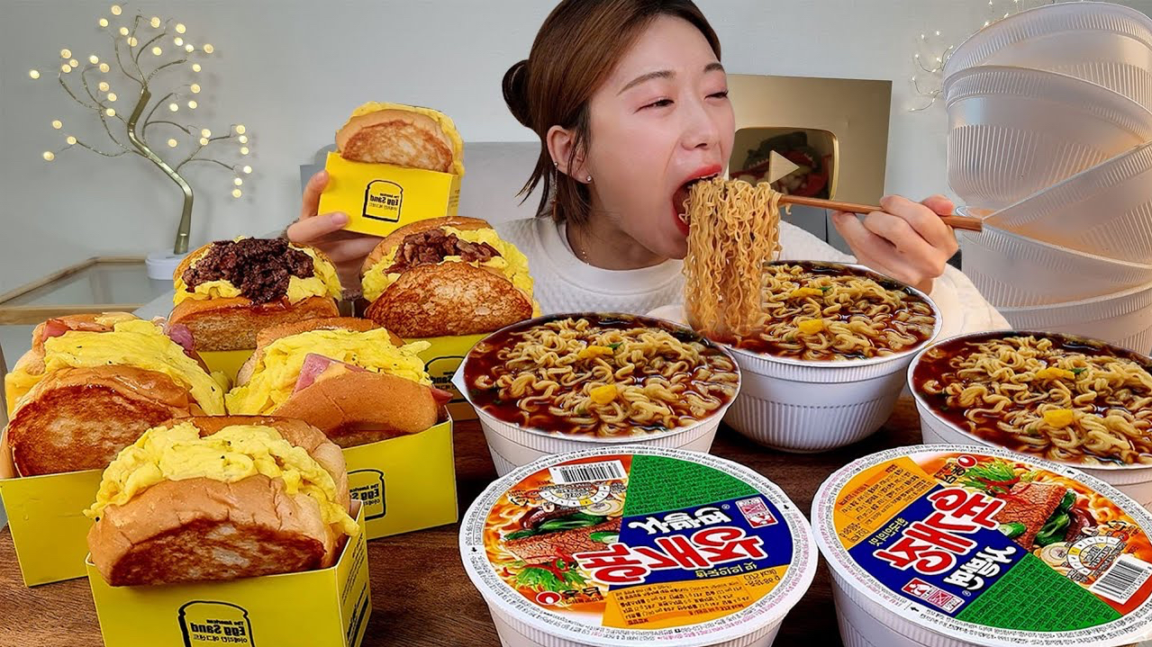 【AmiAmi】简单5个蛋吐司、5个杯拉面 咀嚼音MUKBANG-AmiAmi_OfficiaI-AmiAmi_OfficiaI-哔哩哔哩视频