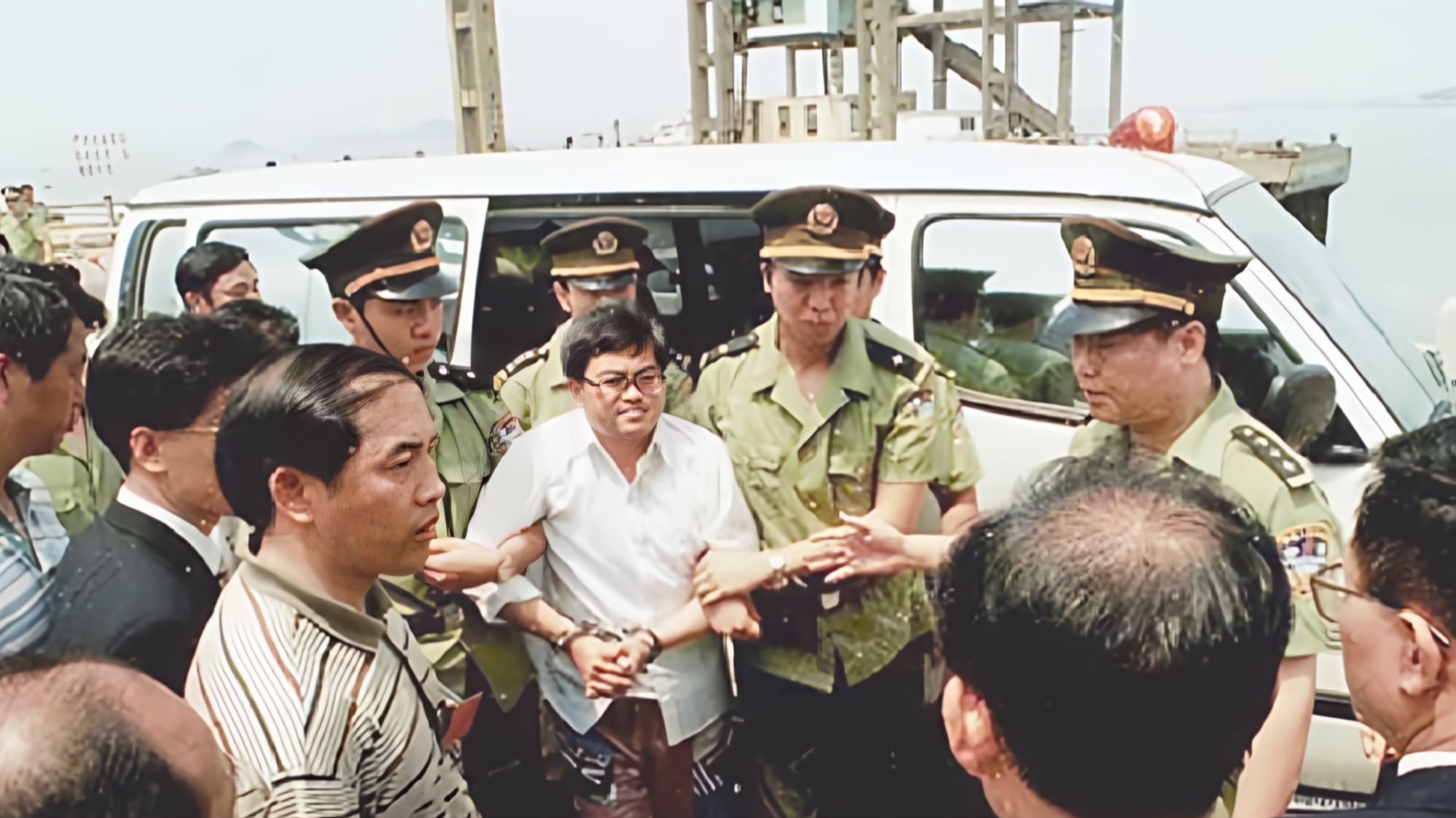 1997年台湾省退役中校刘善忠劫机返回大陆事件真实影像-1号档案纪录-1号档案纪录-哔哩哔哩视频