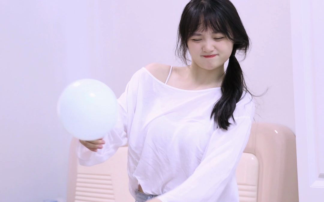 【STAYC—Bubble】 隔壁班那个有点笨但实在美丽的班花（bushi)-Huhu安-Huhu安-哔哩哔哩视频