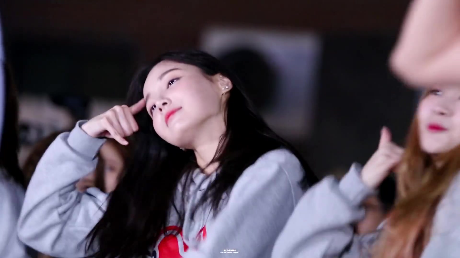 170422 momoland yeonwoo （nancy holiday）_哔哩哔哩_bilibili