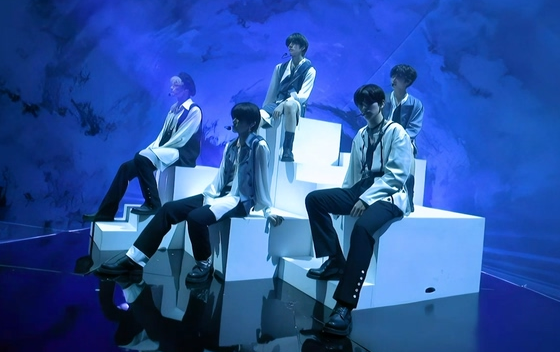 【4K 舞台】TXT《 Farewell, Neverland+Chasing That Feeling 》JTBC第38届金唱片奖 20240106-LiLiDance-LiLiDance ...