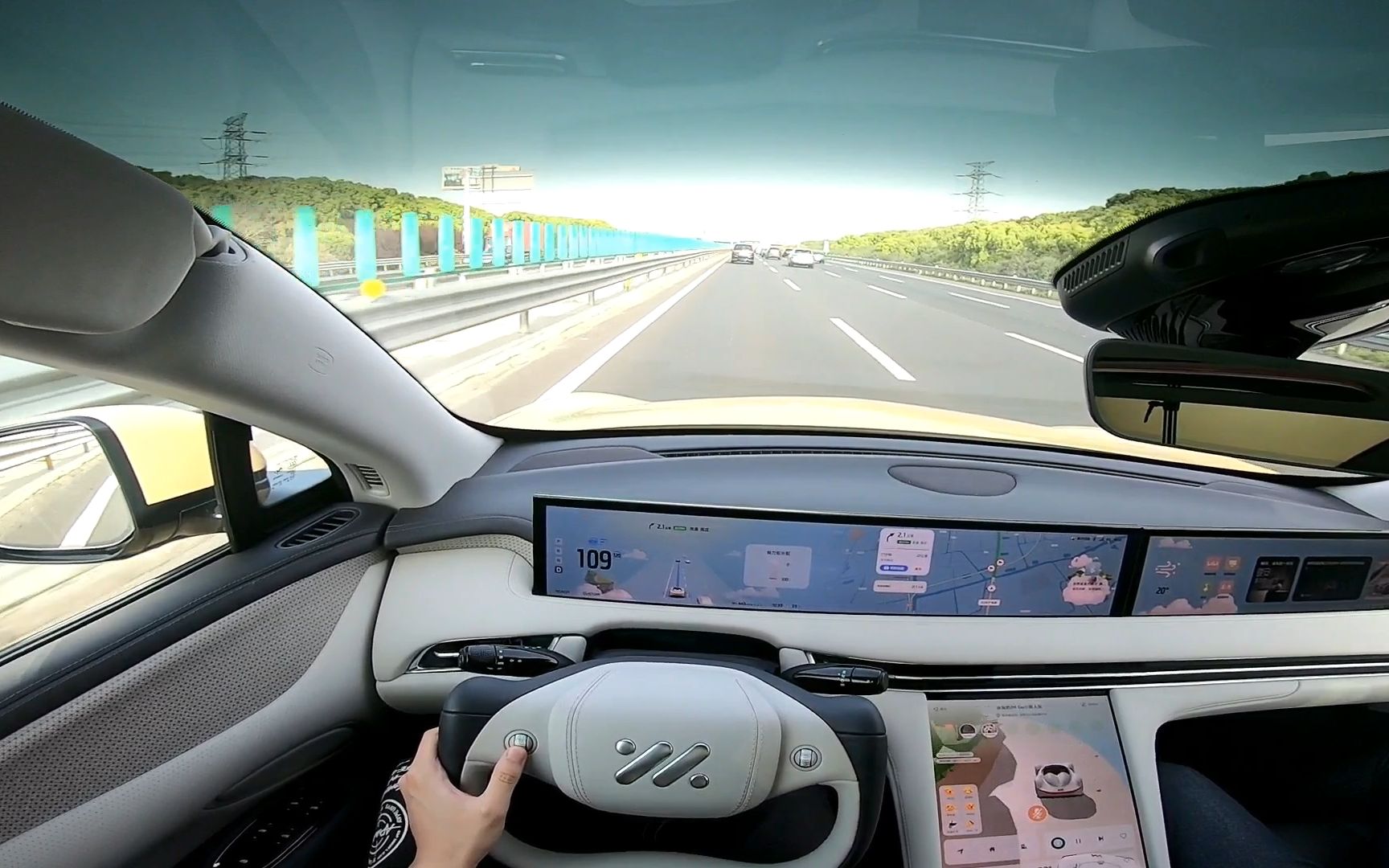 第一视角 智己LS7 IM AD NOA驾驶辅助体验 目前个人体验过的最棒的最棒的驾驶辅助 没有之一！这还是不带激光雷达 再配合个百万内顶级的音响 出行变成享受-宽面车神-宽面车神-哔哩哔哩视频