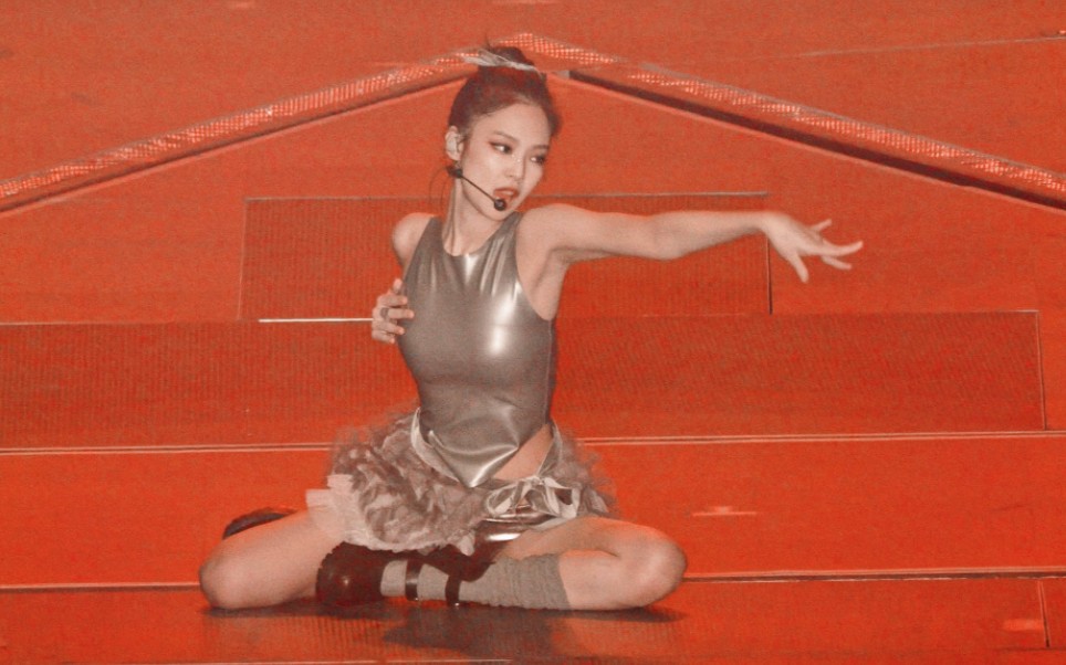 【JENNIE】221015《YOU&ME》SOLO舞台4K直拍公开！_哔哩哔哩_bilibili