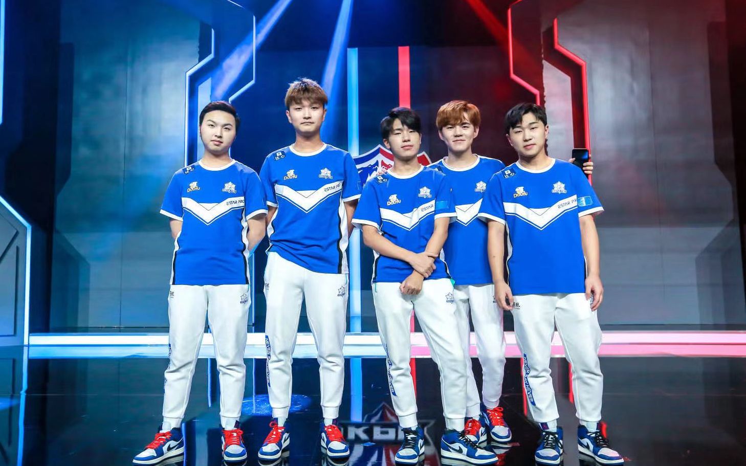 2019KPL秋季赛eStarPro日常vlog合集（更新至11.7 eStarPro vs VG vlog）_哔哩哔哩_bilibili