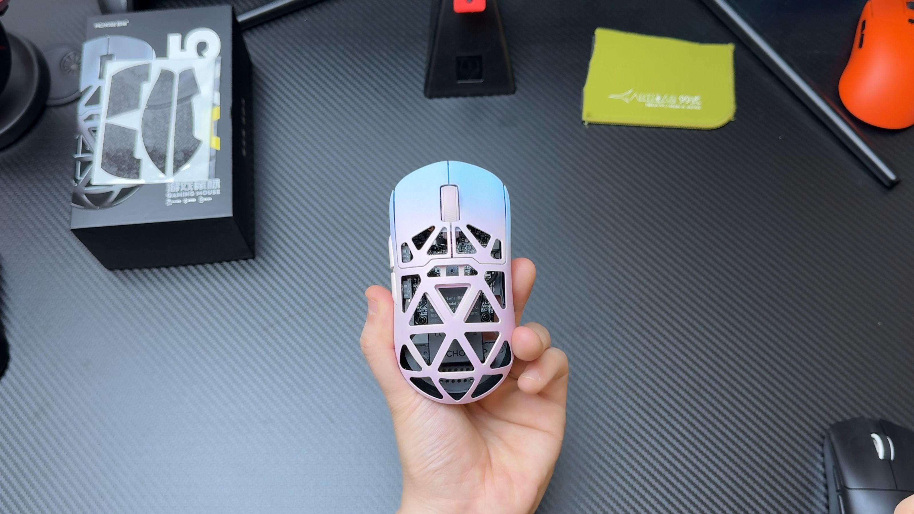 ¥399烧粉镁铝！升级3950+8k【迈从AX5V2】无线鼠标 使用有感-三毛外设历险记-三毛外设历险记-哔哩哔哩视频