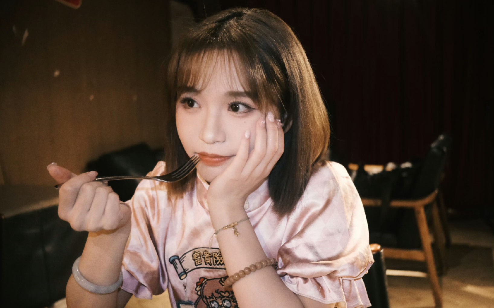 【王安妮】AKB48TeamSH张艺琳生日会240907 嘉宾CUT-红红小恶狼-红红小恶狼-哔哩哔哩视频