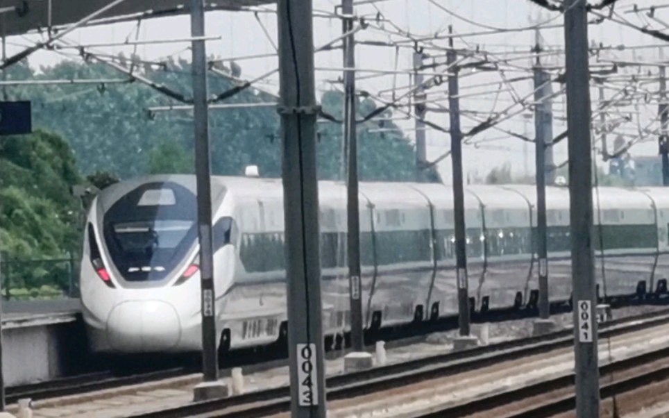 CRH380D出桐乡站_哔哩哔哩_bilibili