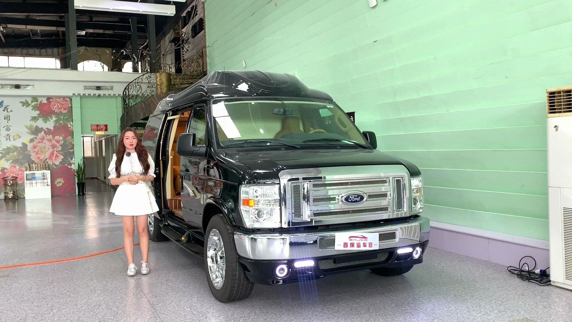 福特e350商务车 福特商务房车报价 多少钱 美女视频详解_哔哩哔哩_bilibili