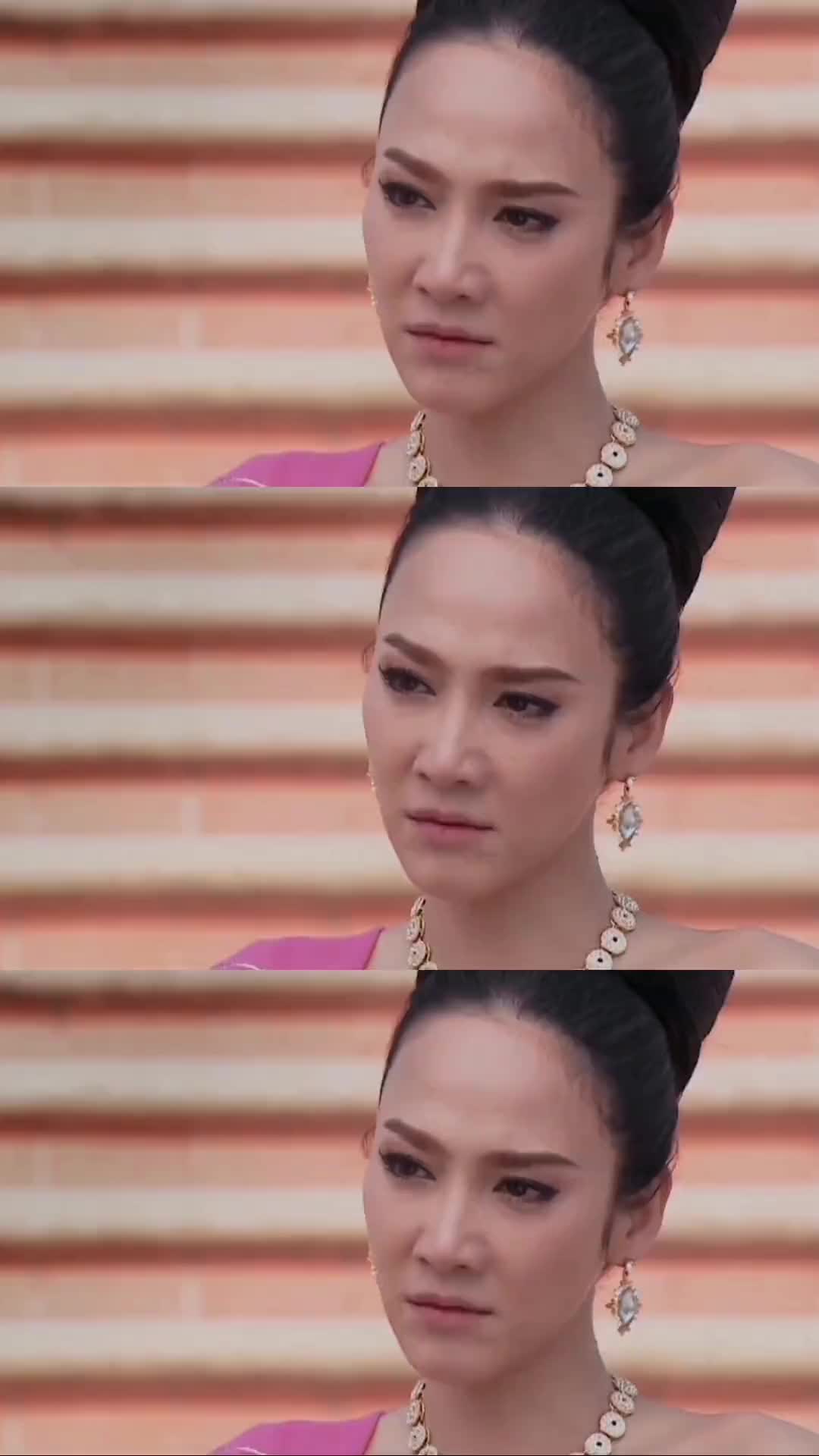 泰剧爱之火 新版《爱之火》里的太后，演过老版的女主thip，太后年轻时也是美的～aump aump_哔哩哔哩_bilibili