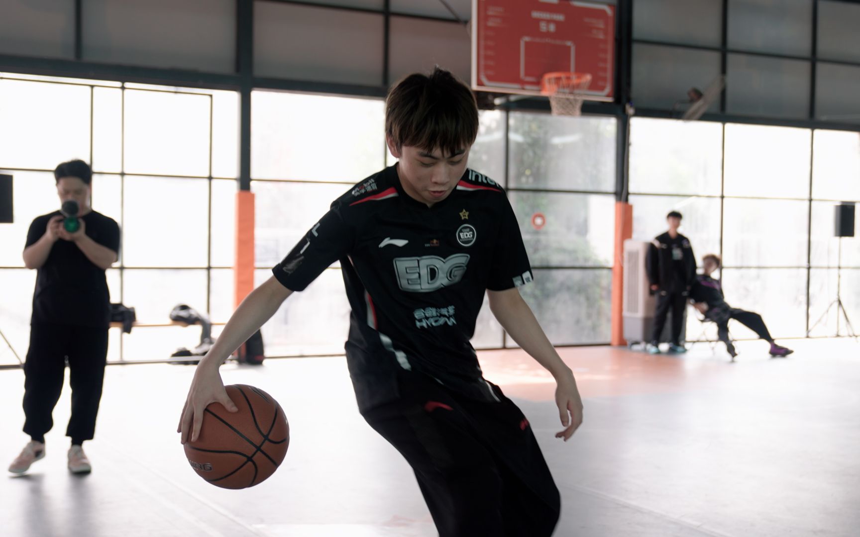 230417·LPL运动会现场-EDG电子竞技俱乐部-EDG电子竞技俱乐部-哔哩哔哩视频