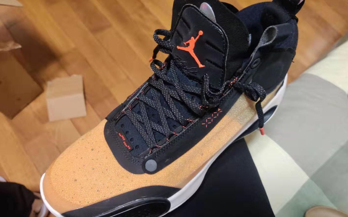 AJ34新配色“减配”？ 真相出人意料，耐克偷偷打补丁_哔哩哔哩 (゜-゜)つロ 干杯~-bilibili