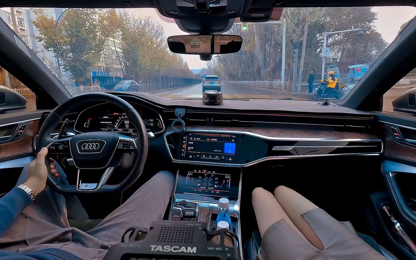 陈鸿宇《你们俩》奥迪A6L大B&O音响 《A6L大bo全网首发》（录音笔正中录制）（动态录制）-奥迪A6L大BO音乐台-奥迪A6L大BO音乐台-哔哩哔哩视频