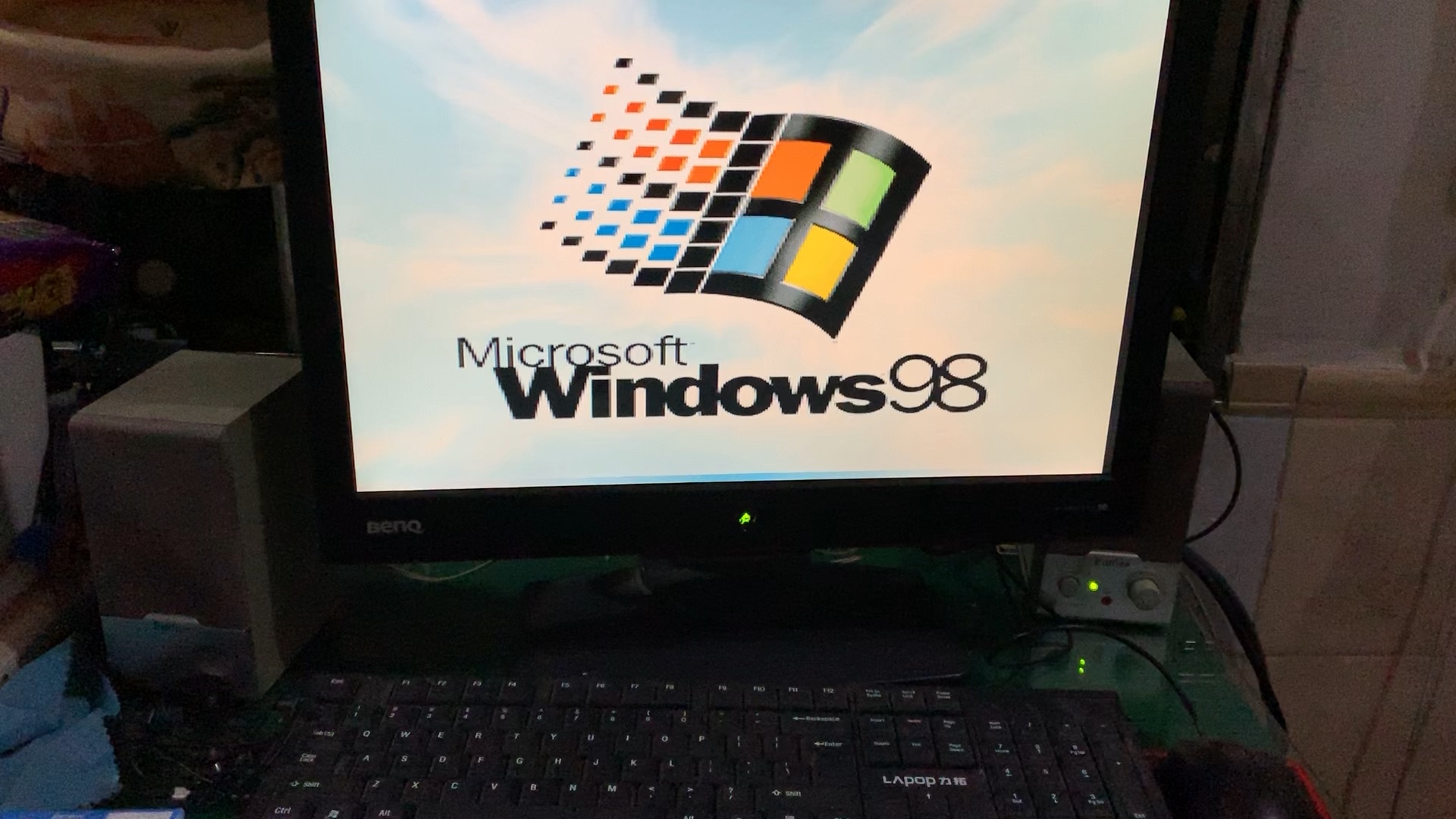 windows98怀旧壁纸-千图网