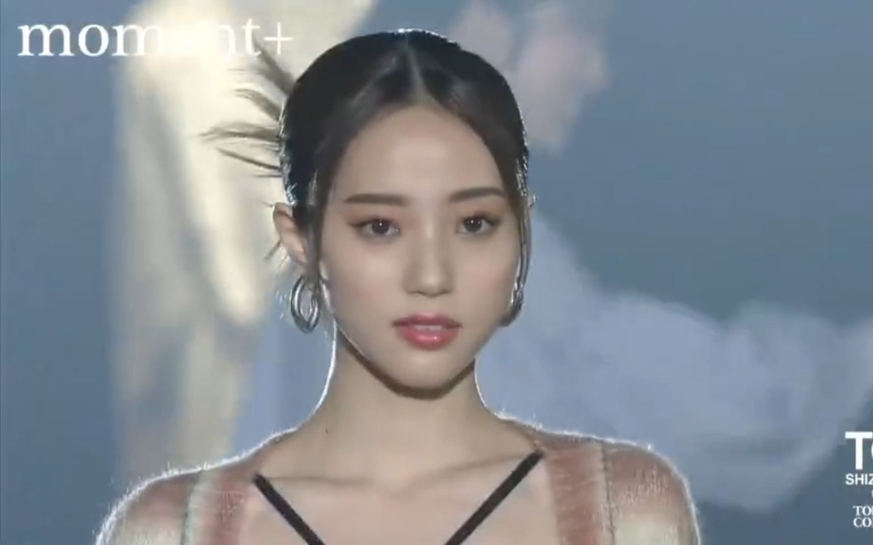 TGC东京时装秀 三吉彩花和可爱小姐姐们走秀 符合东方人审美