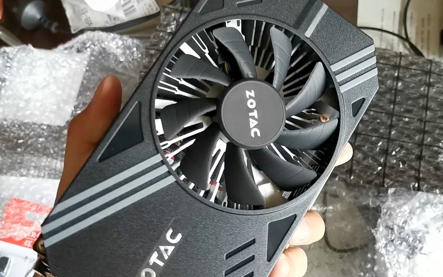 花240元购买渲染用索泰P106-90显卡_哔哩哔哩_bilibili