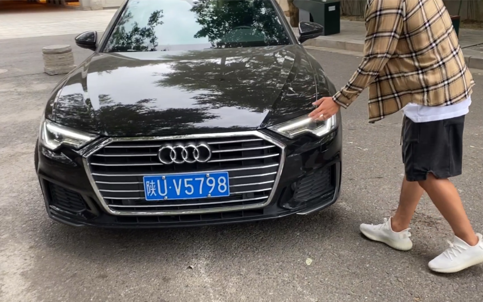 奥迪A6L新款老款对比，C8是真的牛X，C7瞬间不香了_哔哩哔哩_bilibili