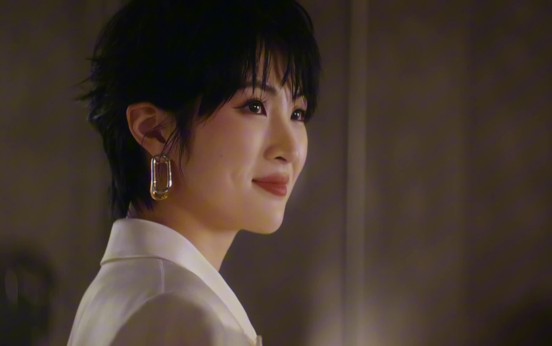 姚安娜 x 王安宇 华为最新广告，尴尬又沙雕哈哈哈哈-4A广告提案网-4A广告提案网-哔哩哔哩视频