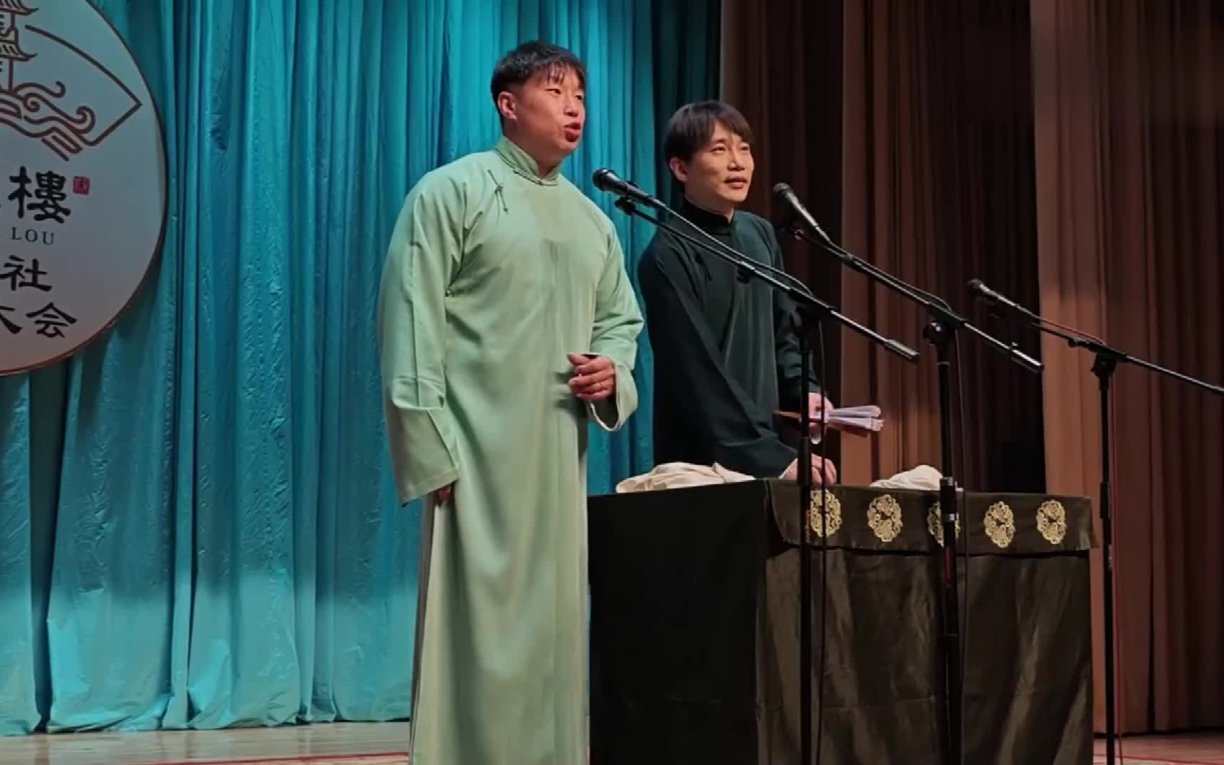 德云社《对春联》烧饼、何九华-砒霜vs哈啤1900-砒霜vs哈啤1900-哔哩哔哩视频