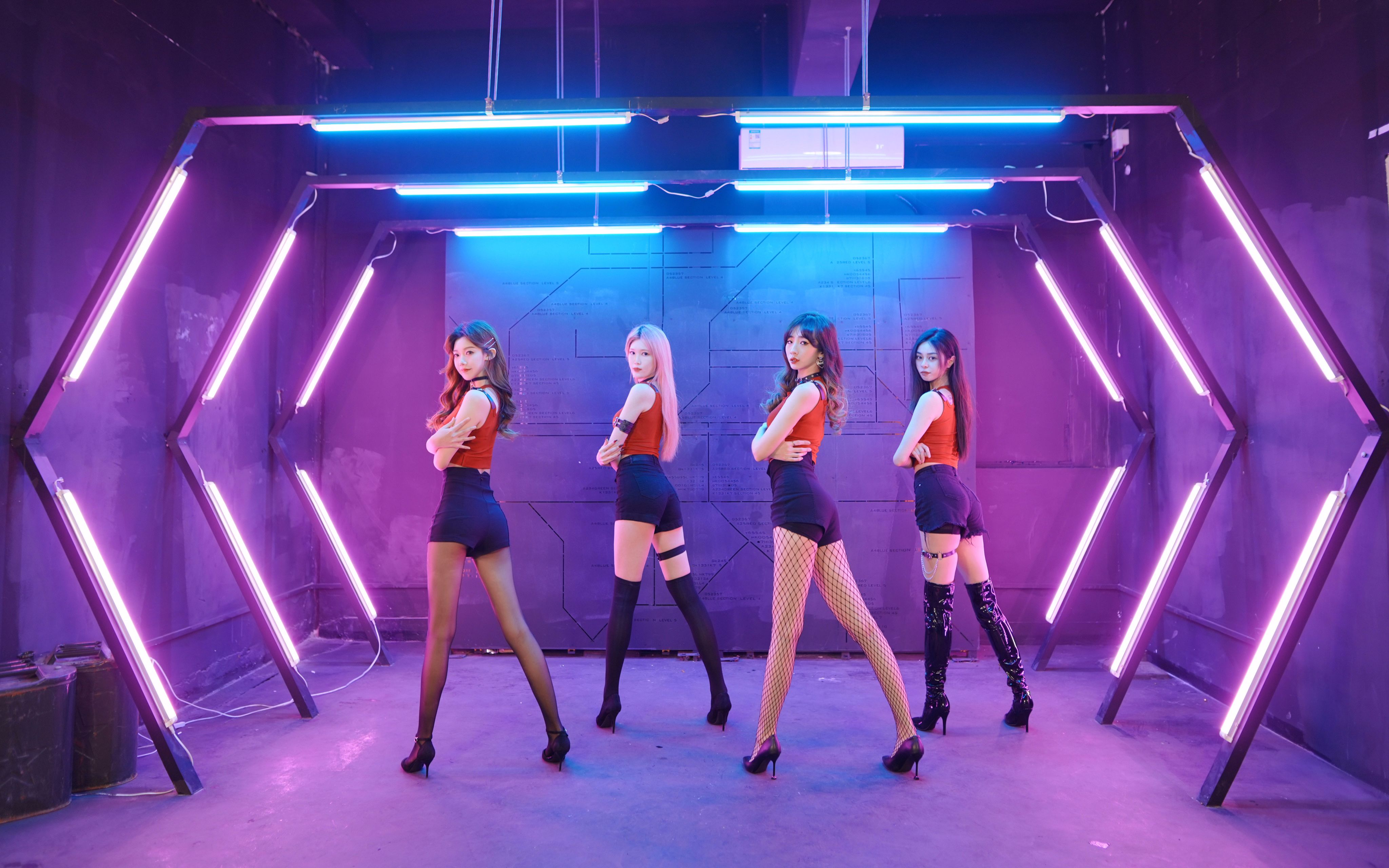 穿高跟鞋真是要了我的命 也要了你的命 【EXID-抖抖抖（DDD）】全员170+大长腿-楷楷_Timeless-楷楷_Timeless-哔哩哔哩视频