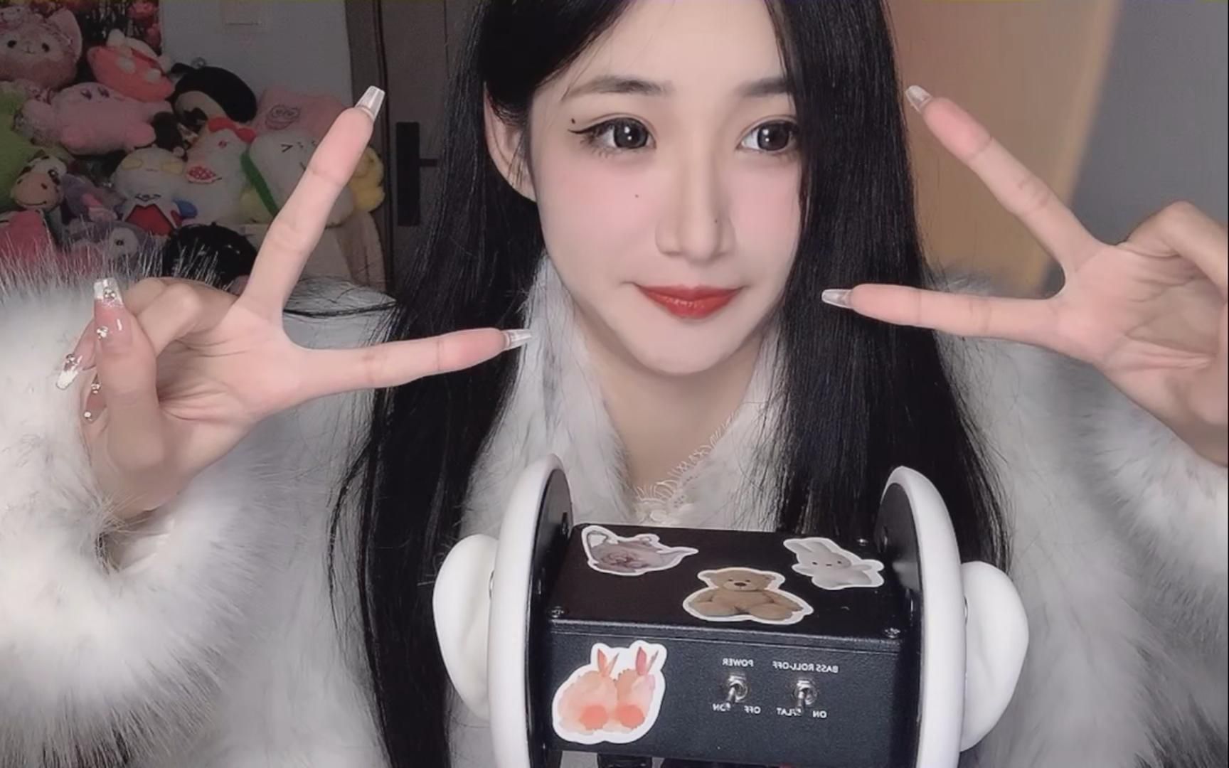 【小梨_asmr】化妆品敲敲敲 解压缓解焦虑～-啵啵梨o3o-啵啵梨o3o-哔哩哔哩视频