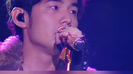 【Live2007】周杰伦《退后》#音乐现场-治愈电台Jay-FM-治愈电台Jay-FM-哔哩哔哩视频