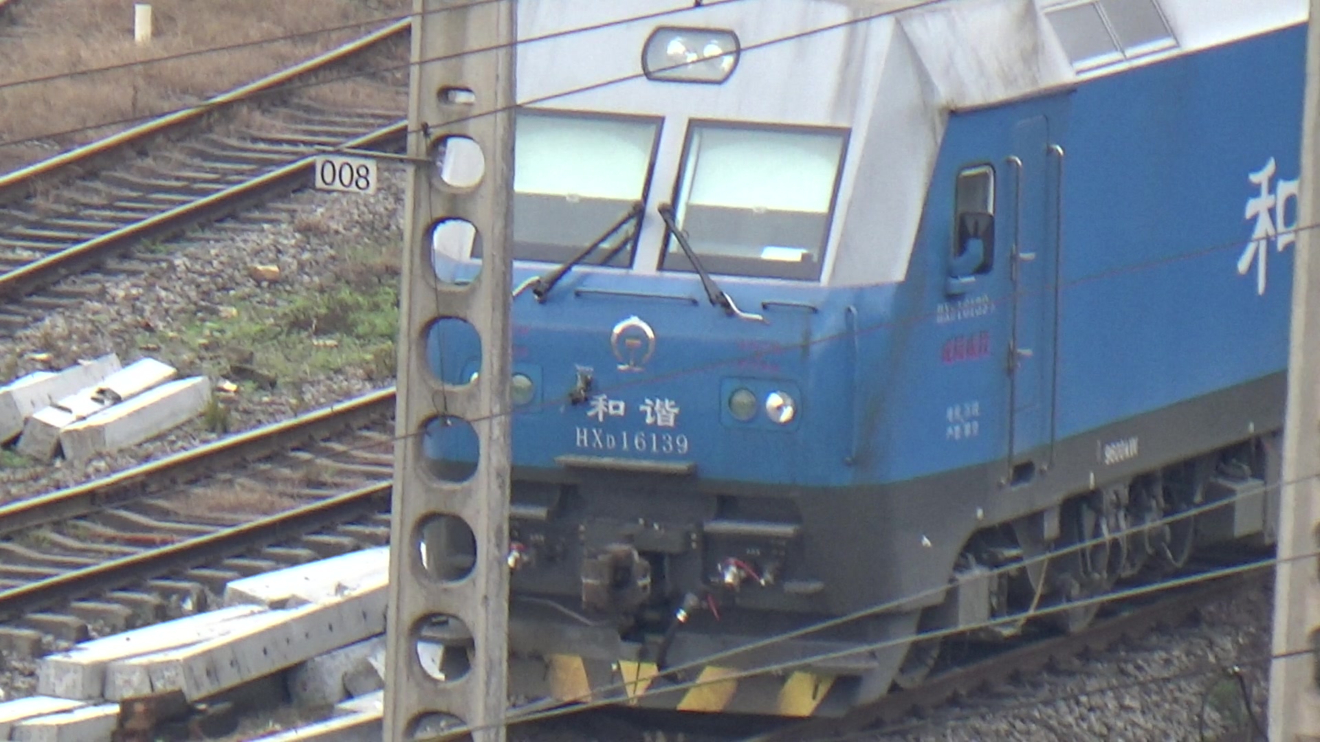 达州货运返折段 HXN5B HXD1C HXD2 DF4D HXD1 DF4B_哔哩哔哩_bilibili