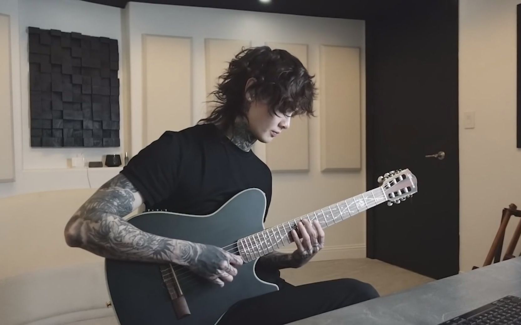 Tim Henson - Playing God Unplugged_哔哩哔哩_bilibili