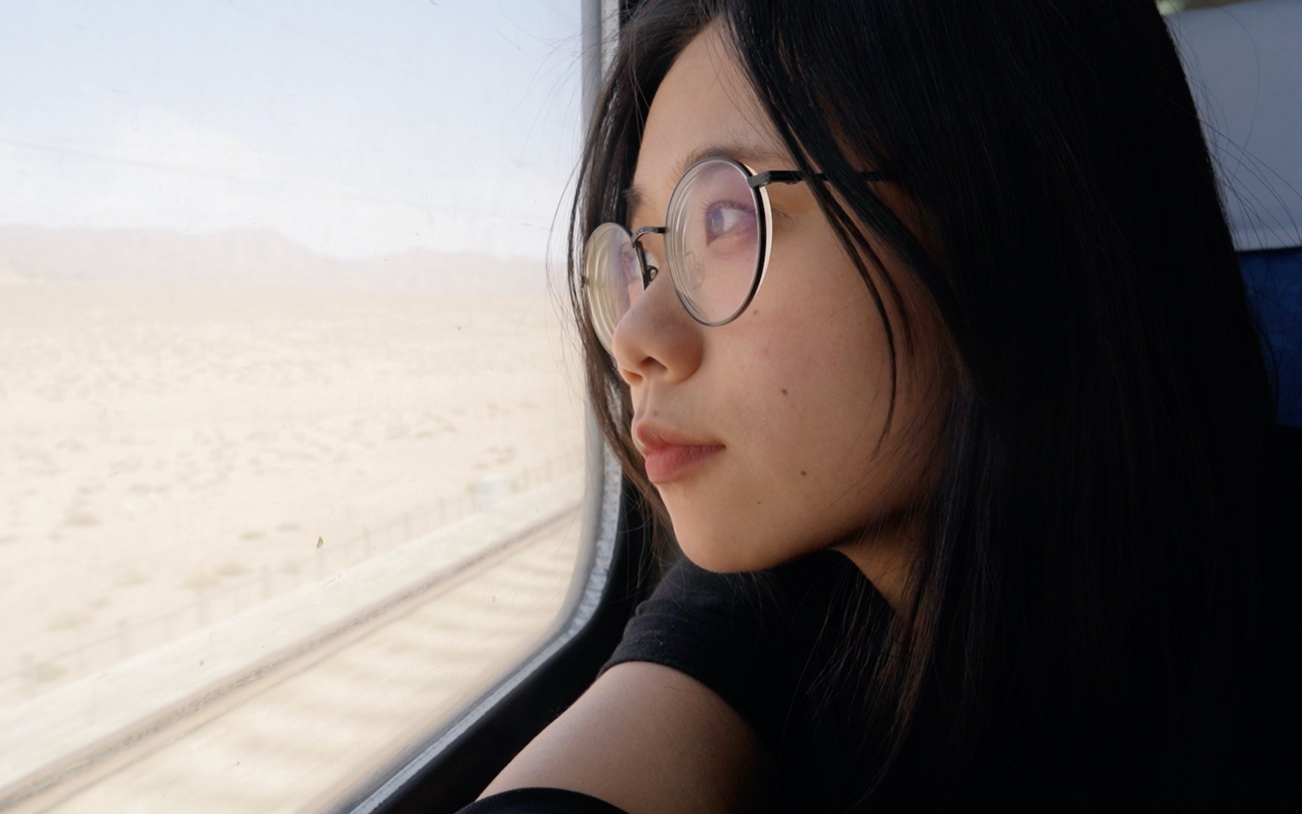 我坐了190个小时火车，一个人环游了整个新疆-小回回的世界攻略-小回回的世界攻略-哔哩哔哩视频