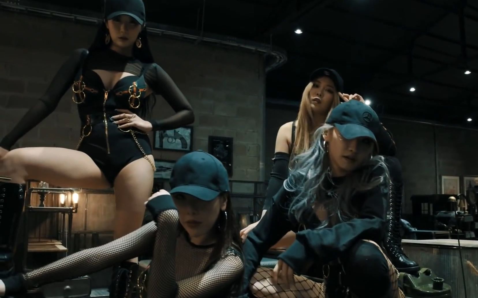 【最新女团】GIRL CRUSH电影舞蹈 - DANCE MOVIE（BGM：CHUN LI , KREAM）_哔哩哔哩 (゜-゜)つロ 干杯~-bilibili