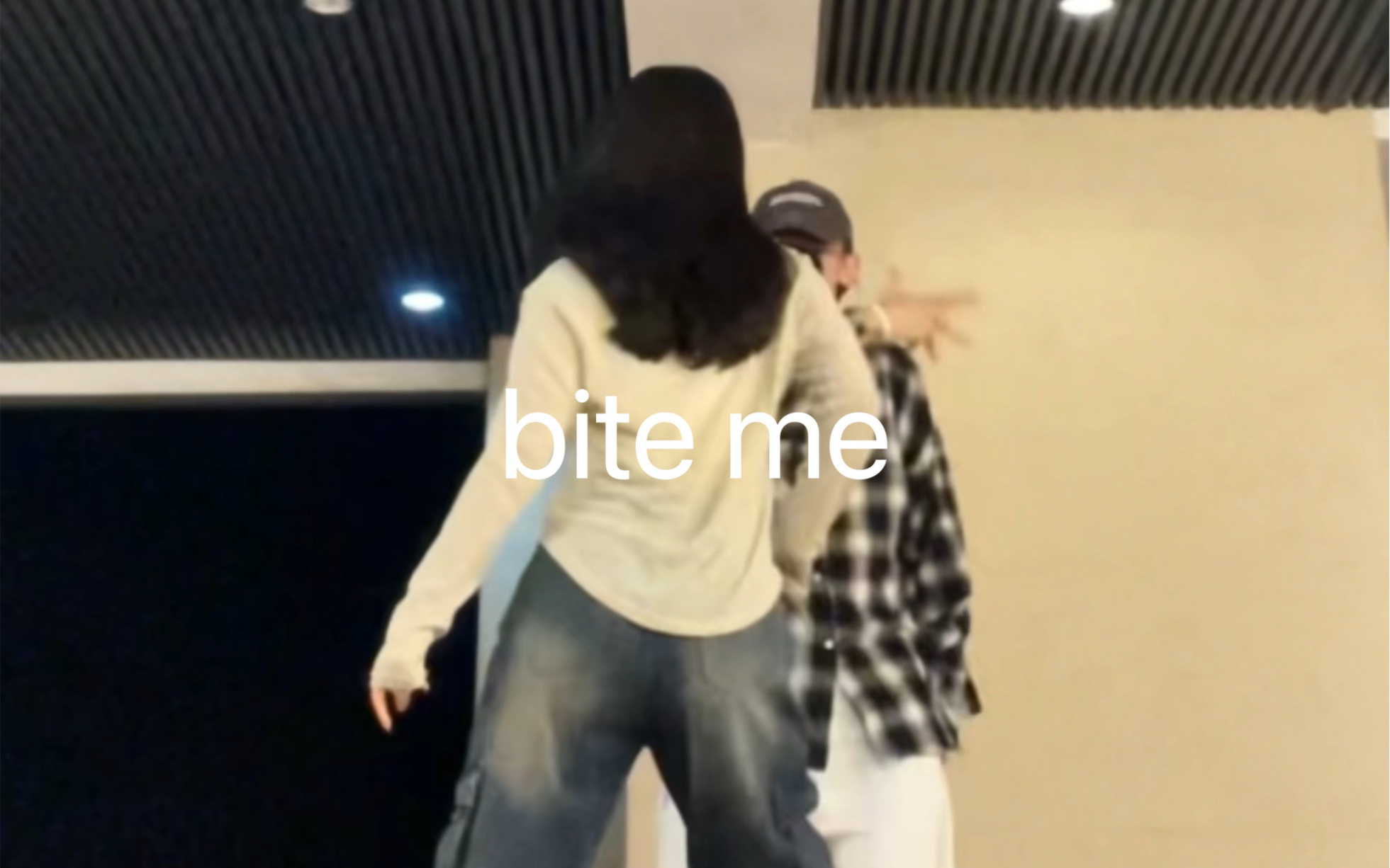 bite me 虽双但单人版-飞现大帅比-飞现大帅比-哔哩哔哩视频