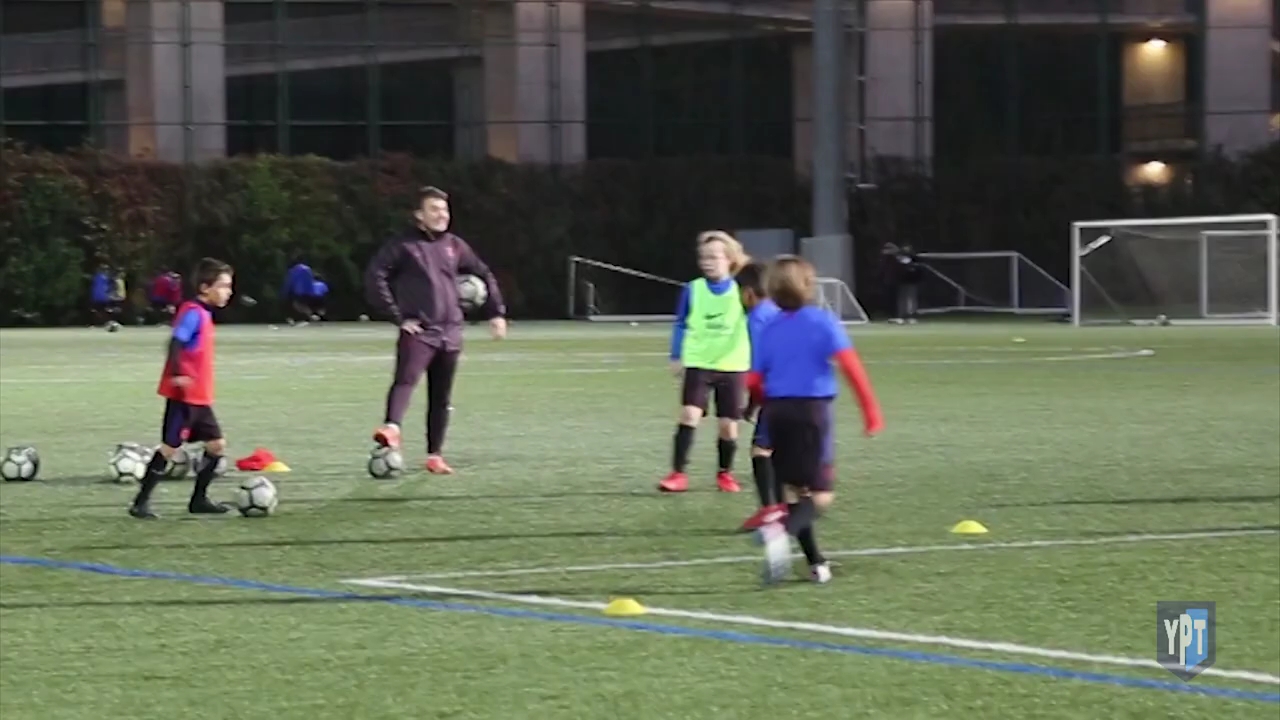 巴萨 拉玛西亚u8 3vs3+1控球训练_哔哩哔哩_bilibili