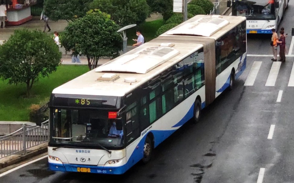 曼恩发动机的怒吼！浦东公交85路 JNP6180G（自编Q4A）运行实录_哔哩哔哩_bilibili
