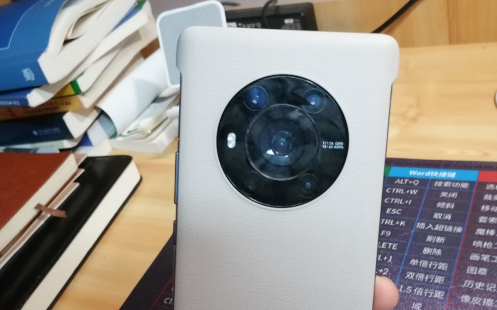 荣耀magic3 8+128GB 3679元 水个视频罢了_哔哩哔哩_bilibili