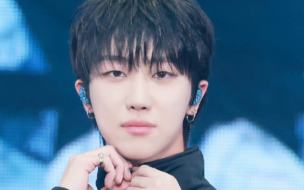 徐明浩 泰国场moonwalker透视装直拍美神下凡-the诶-svt舞台-哔哩哔哩视频