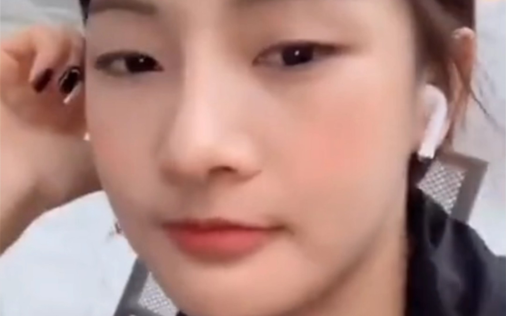 梁卓滢 ins story with Cai Bing 蔡冰 练习室