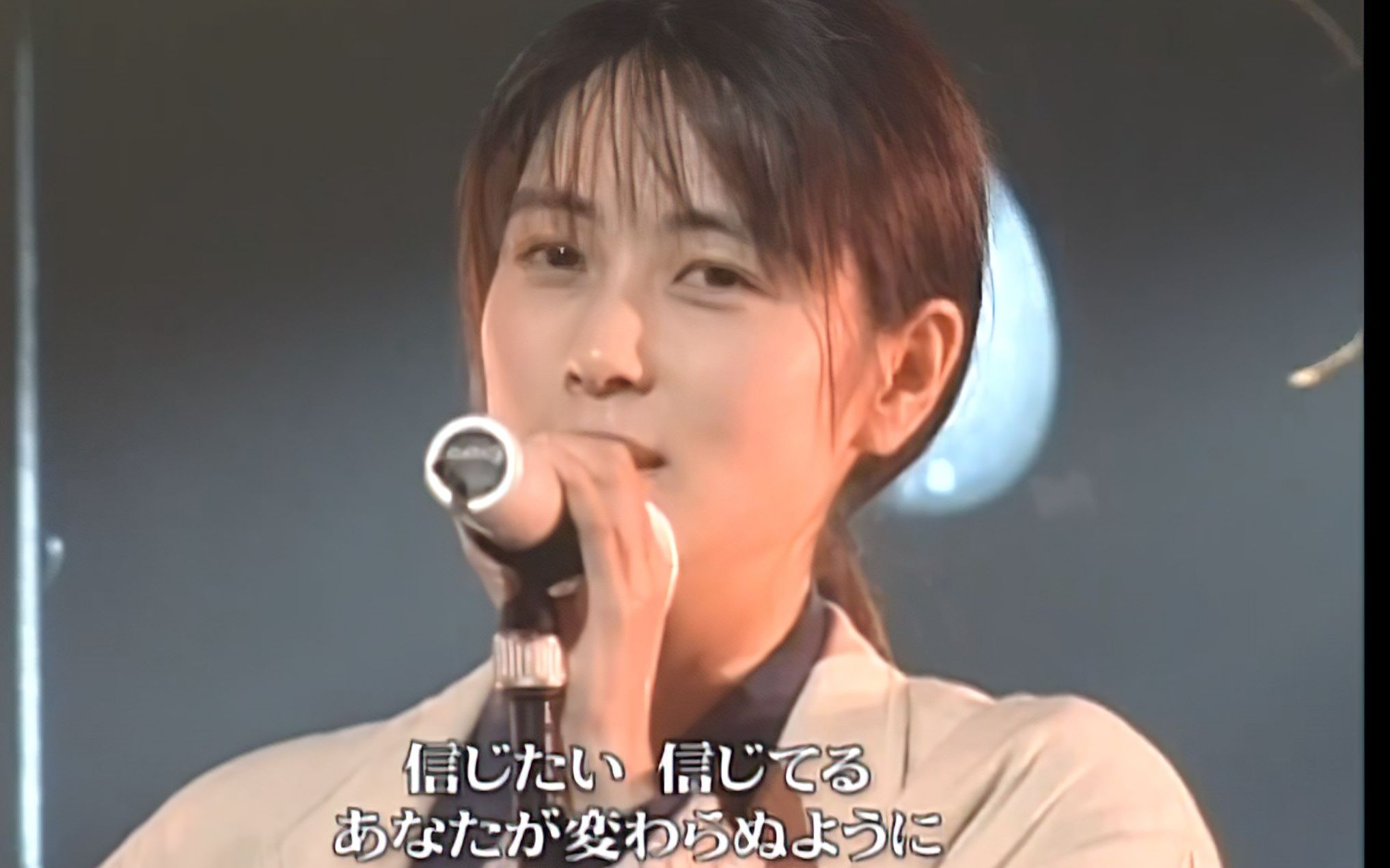 [全新MV・音質極限強化] ZARD - きっと忘れない / 坂井泉水 (畫質同步強化)_哔哩哔哩 (゜-゜)つロ 干杯~-bilibili