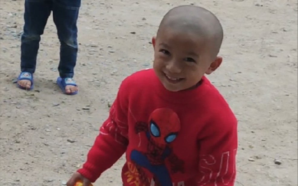 小屁孩首次玩 1 2 3 木头人-BBGG丶狮子喵-BBGG丶狮子喵-哔哩哔哩视频