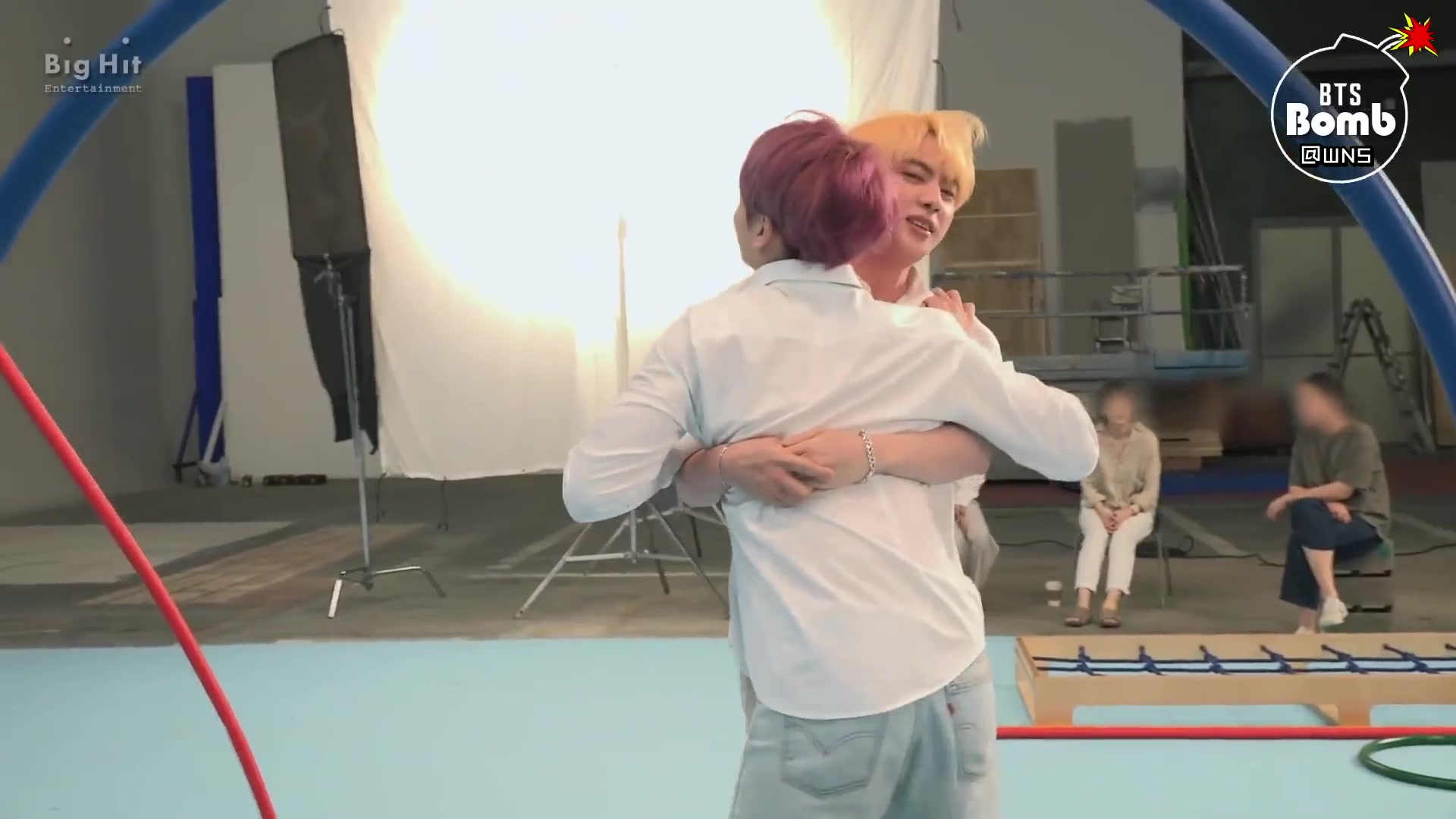 【WNS中字】190406 [BANGTAN BOMB] Come again! JK & Jin's exercise time!_哔哩哔哩_bilibili