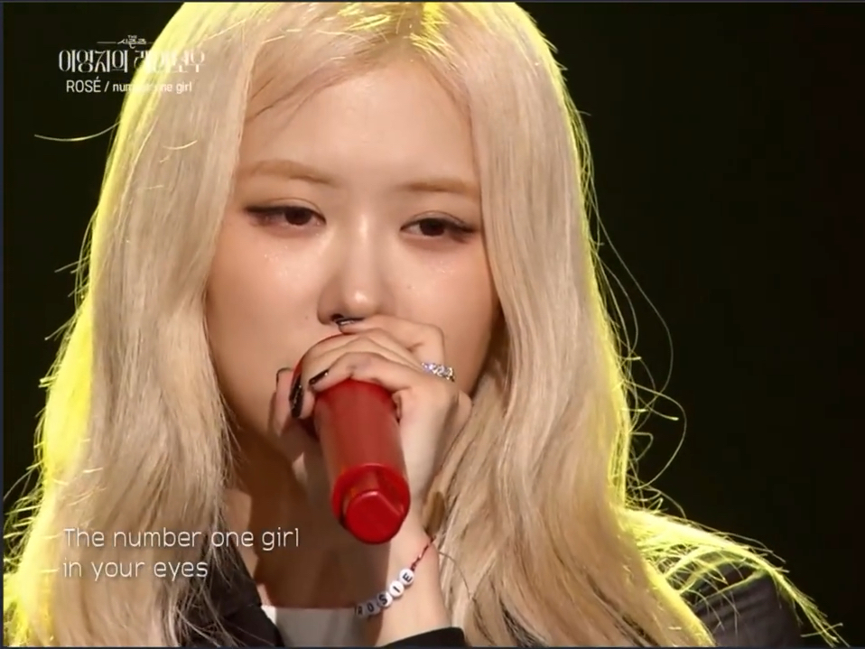 ROSÉ初舞台Number one girl-青春最好时1121-默认收藏夹-哔哩哔哩视频