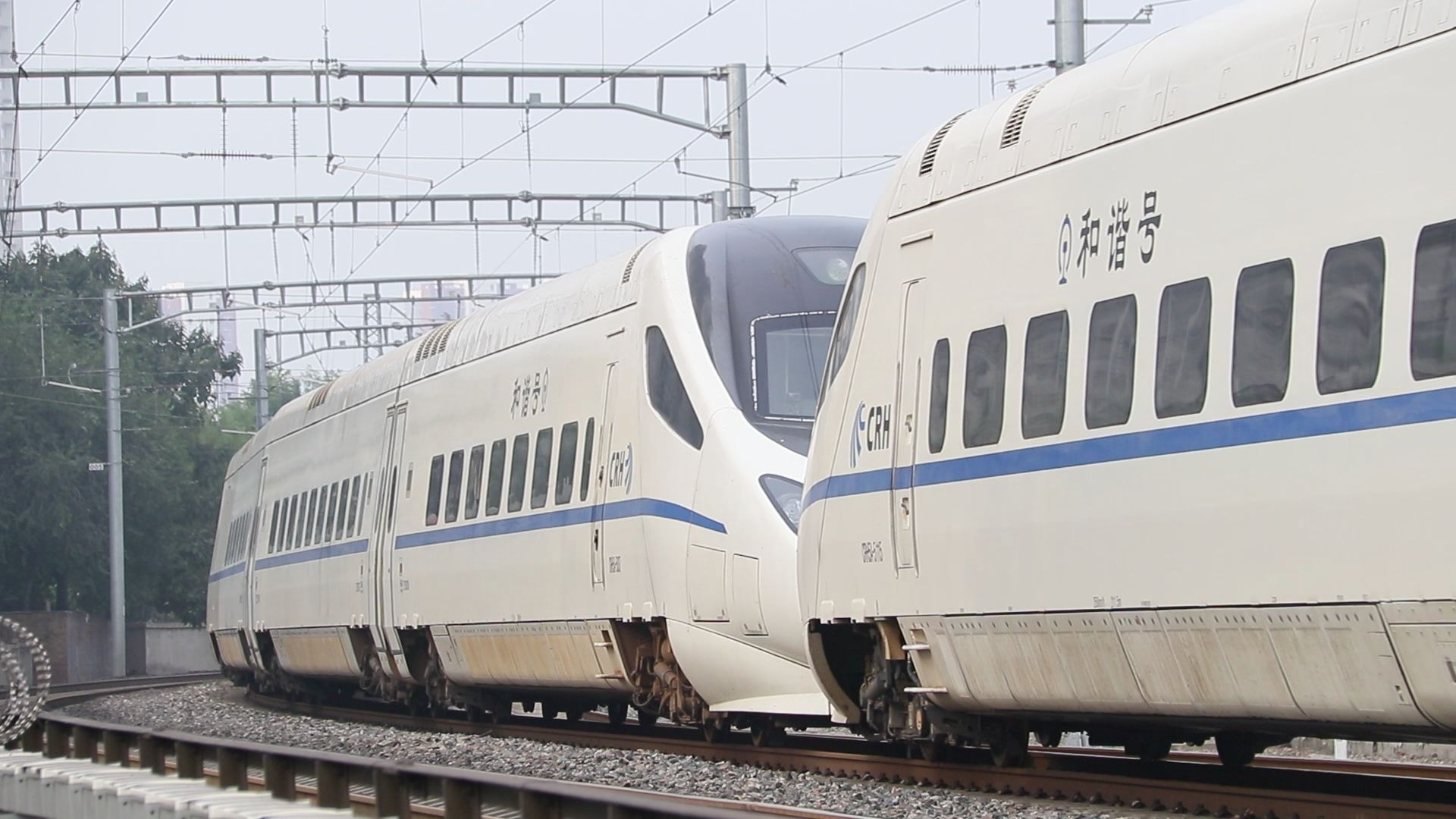 入弯的动驴！D6732次CRH5A-5115+5037通过京广线保定小南河桥_哔哩哔哩_bilibili