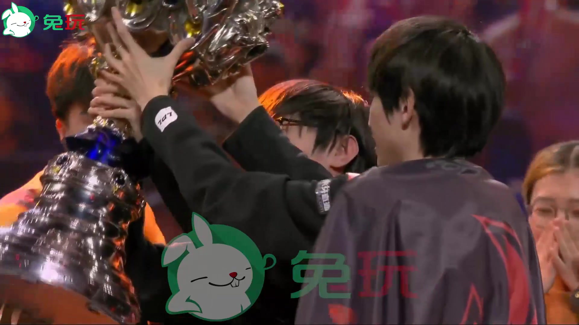 S9英文台赛后复盘 总决赛FPX vs G2第三局：FPX 3-0 尽显统治力 凤凰涅槃新王登基_哔哩哔哩_bilibili