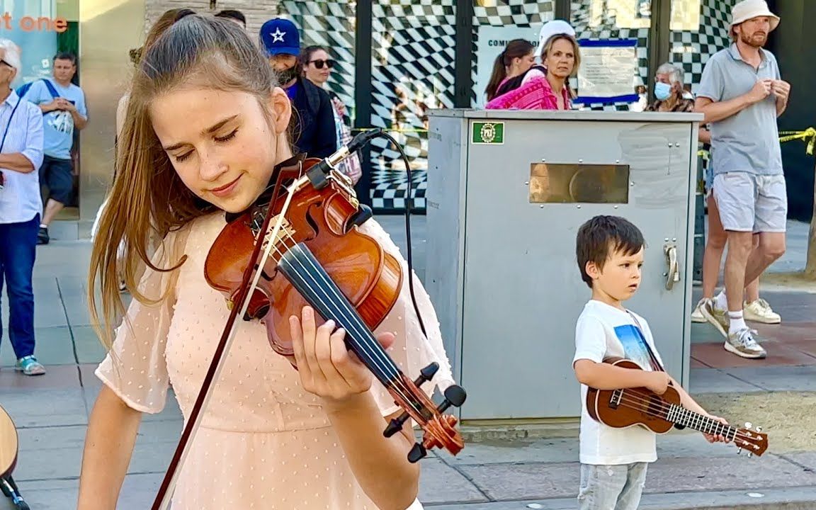 【Karolina Protsenko】小提琴街头演奏Steelheart摇滚经典 "She's Gone"_哔哩哔哩_bilibili