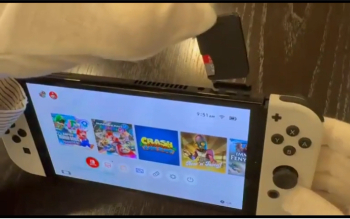 switch烧录卡即将发布？不需要拆机了。-尼采说我是月亮-尼采说我是月亮-哔哩哔哩视频