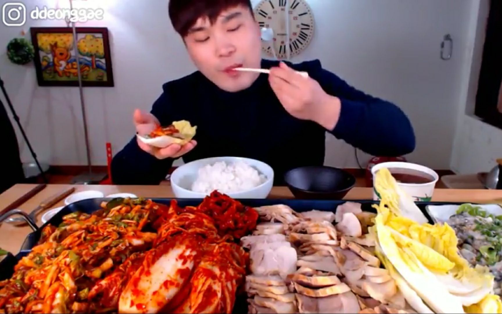【Ddeonggae吃播】牡蛎 肉 辣白菜 荞麦面social eating Mukbang(Eating Show)171213_哔哩哔哩_bilibili