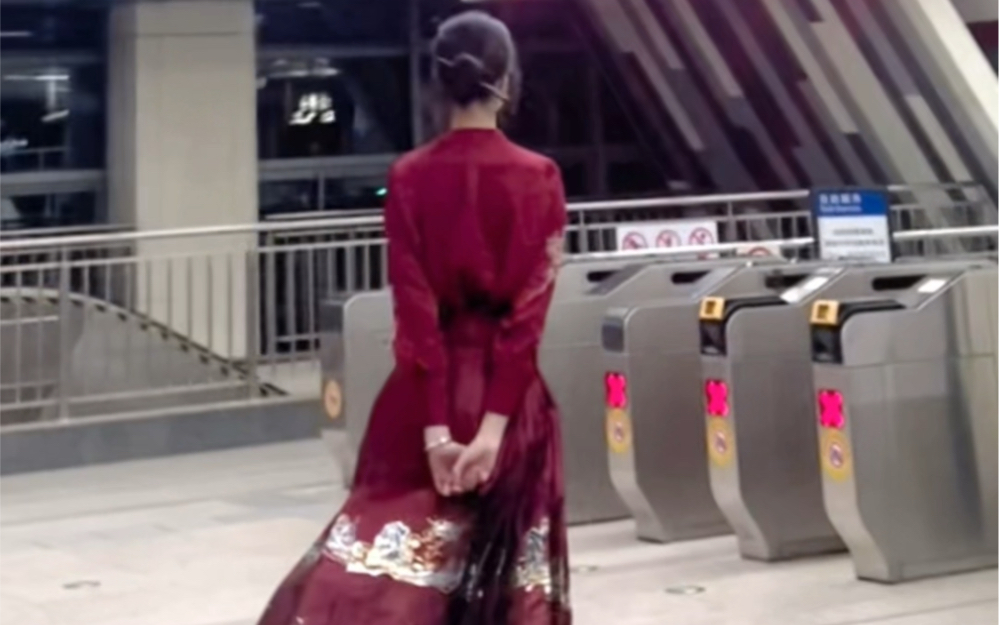 【sakura】20秒带你领略马面裙-sakura-qaq-sakura-qaq-哔哩哔哩视频