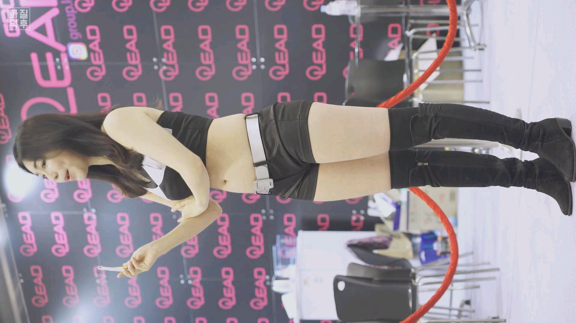 4K - 6 Model Eun Byeol Horizontal 2019 VAPE KOREA EXPO by ( 1080 X 1080 ).mp4-平凡il-平凡il-哔哩哔哩视频