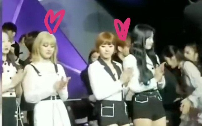 2019AAA 当姜丹尼尔路过TWICE朴志效反应-账号已注销-账号已注销-哔哩哔哩视频