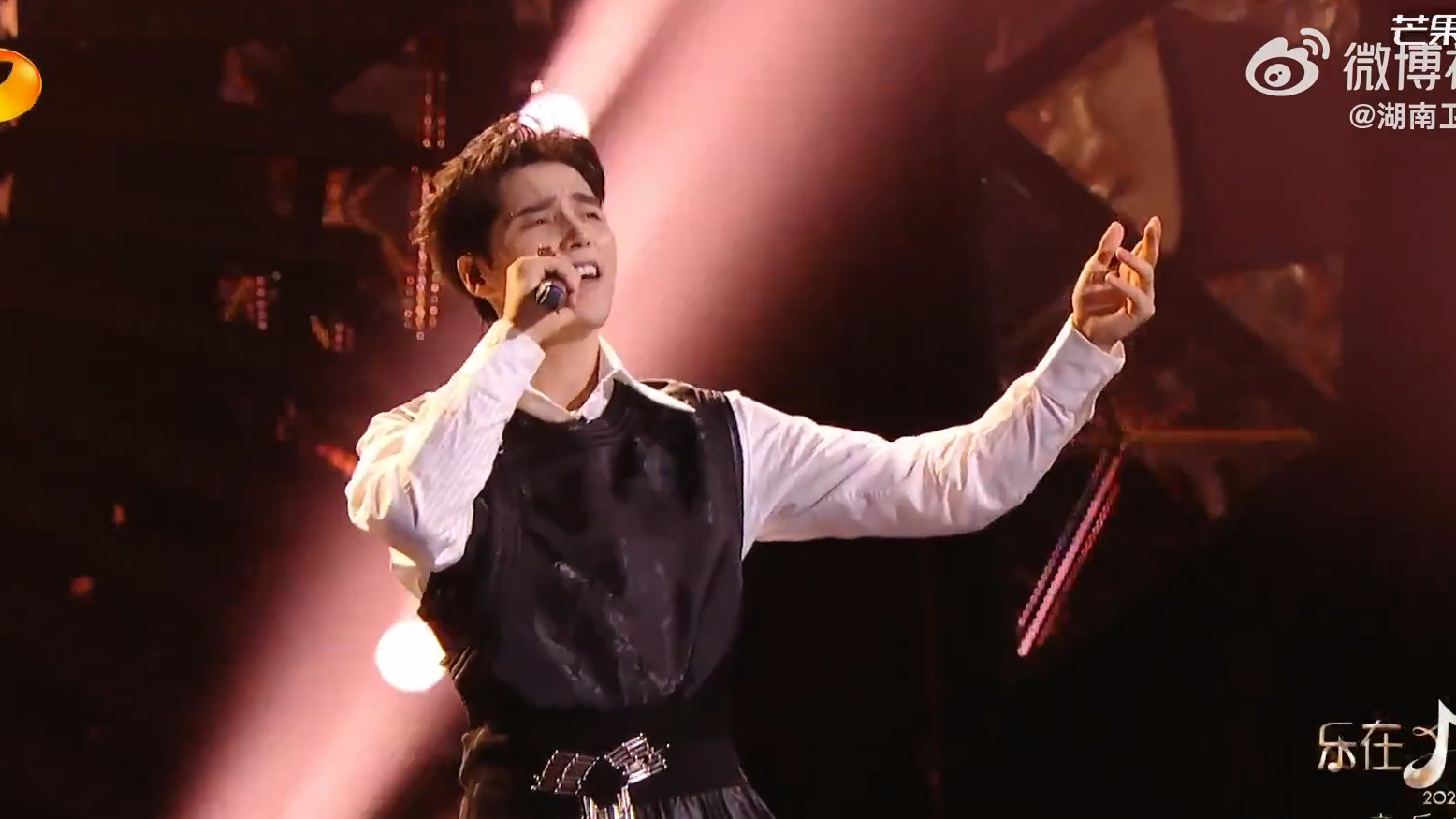 20年前曾火遍青春的60首欧美神曲，你能挑战通关吗？ 火光 🎶音乐🎶 哔哩哔哩视频 