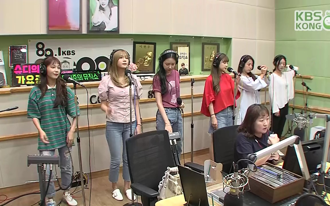 Apink-(I'm so sick)李秀智的歌谣广场FM/live_哔哩哔哩_bilibili